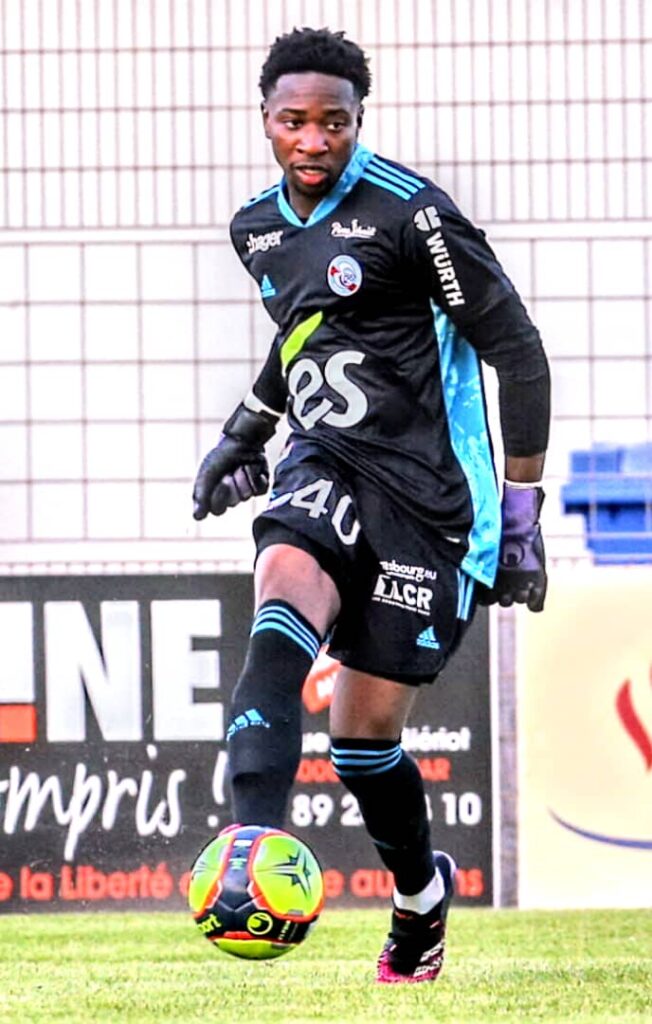 FOOT/EXPATRIÉS : DÉFAITE DU RC STRASBOURG, ALEXANDRE PIERRE SUR LE BANC ...